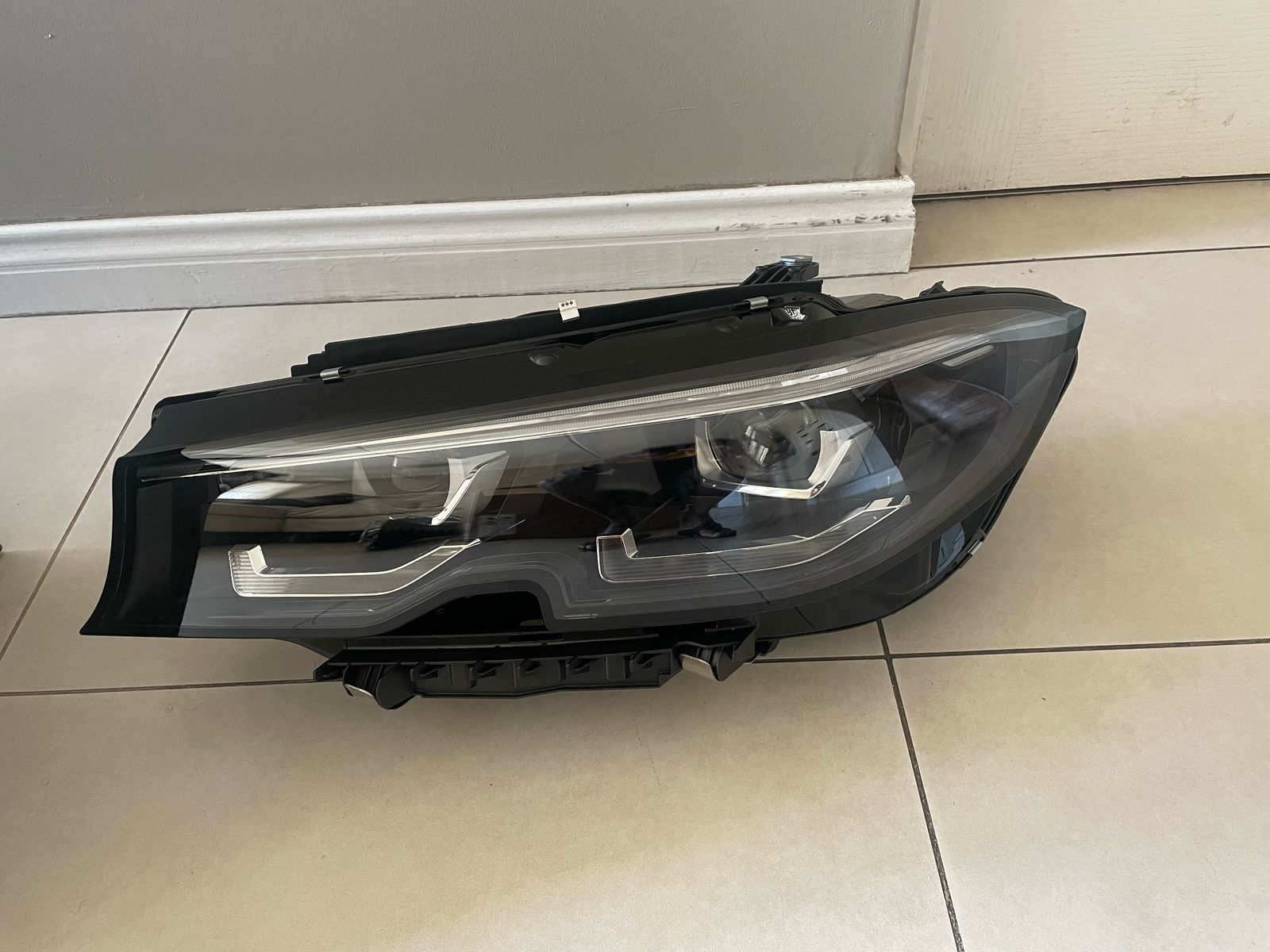 Bmw 3 series G20 headlight